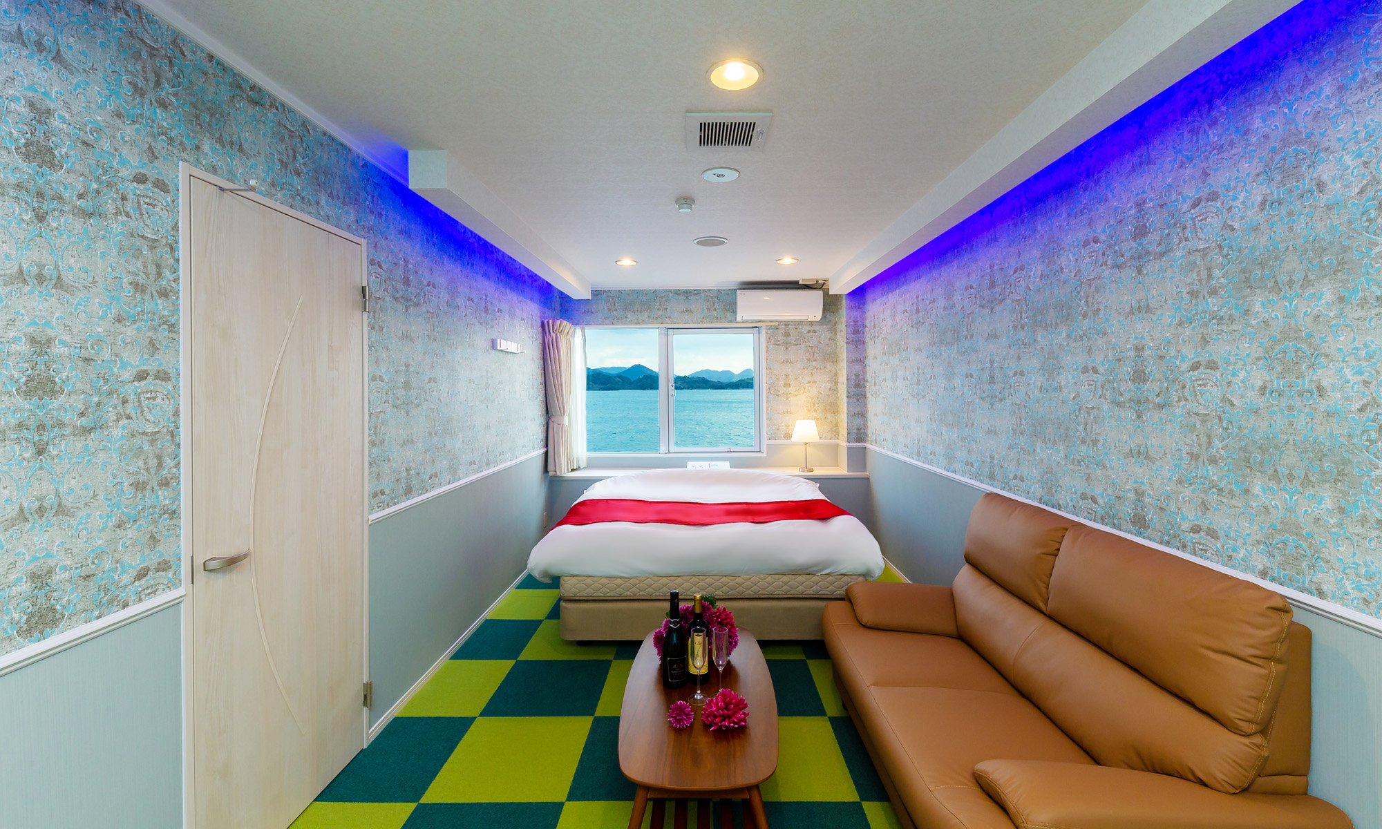 ROOM CHARGE | SEAGULL HOTEL